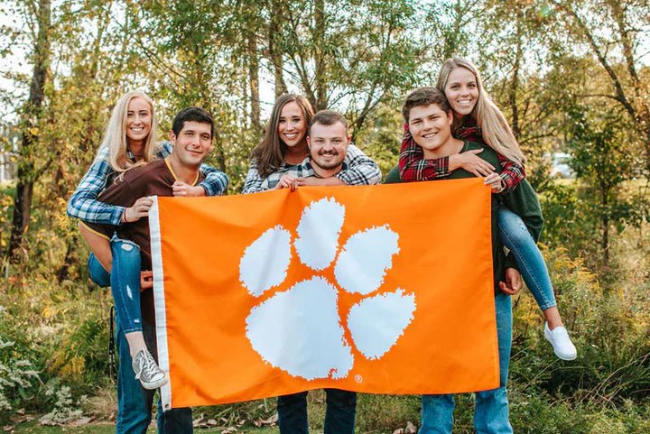 Collegiate Basketball Flags & Accessories Collection | Flagpole-To-Go